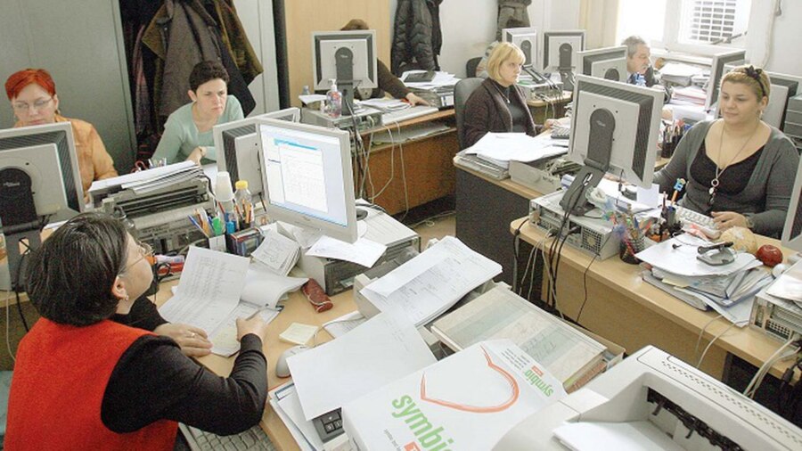 Breaking! Noua lege a salarizării modificată din temelii! Ce angajați ...