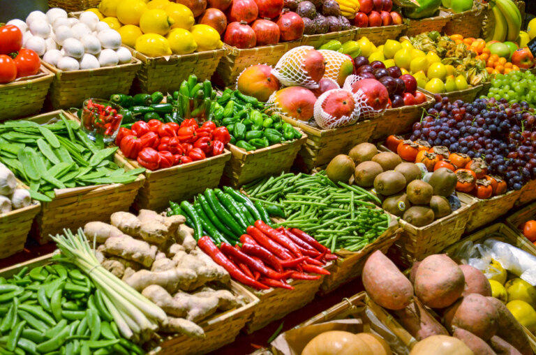 Șoc în supermarketuri! Schema incredibilă prin care legumele din Turcia ...
