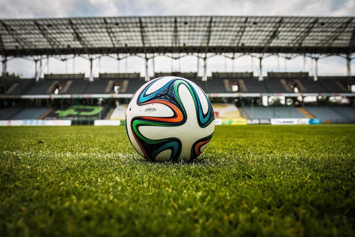 Șoc total în fotbal! Un club întreg, ridicat de mascați: Era paravan ...